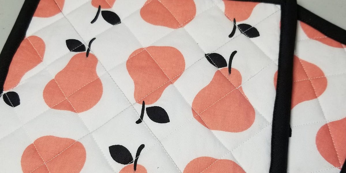 Make Quilted Hot Pads - by Madam Sew - The Sewist Diary