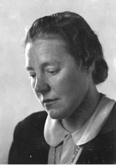 Julius Spier read the Bible for guidance (Etty Hillesum followed him)