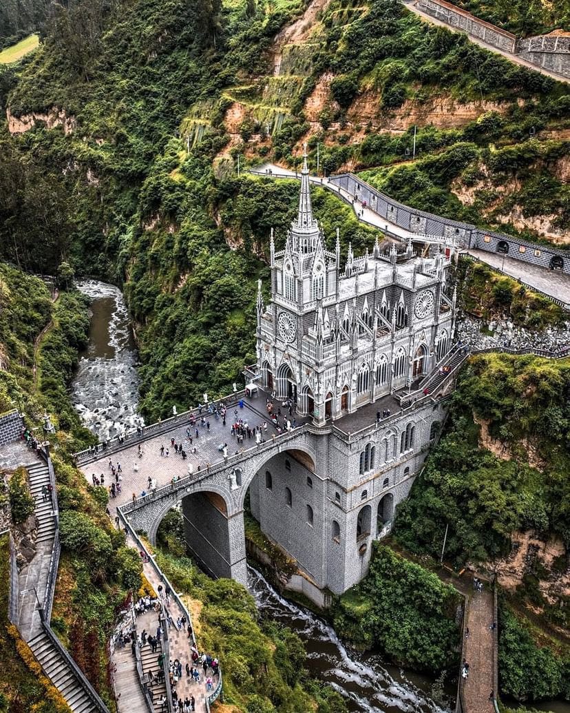 22 Greatest Temples and Religious Buildings in the World