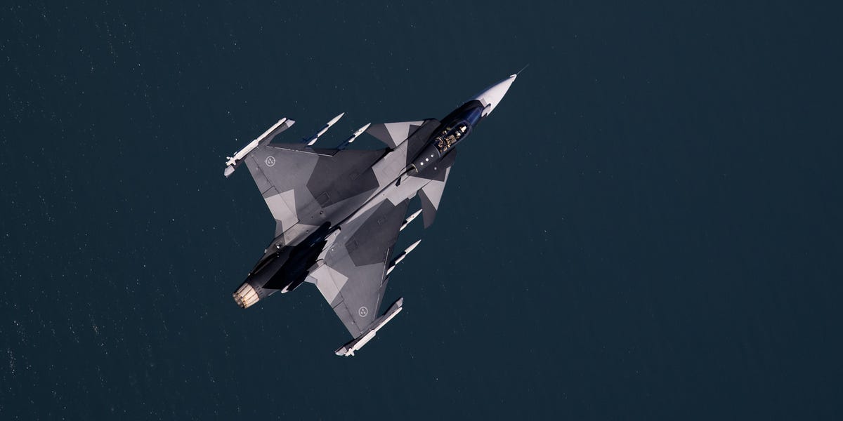 Alex McColl: Canada needs two types of fighter jets