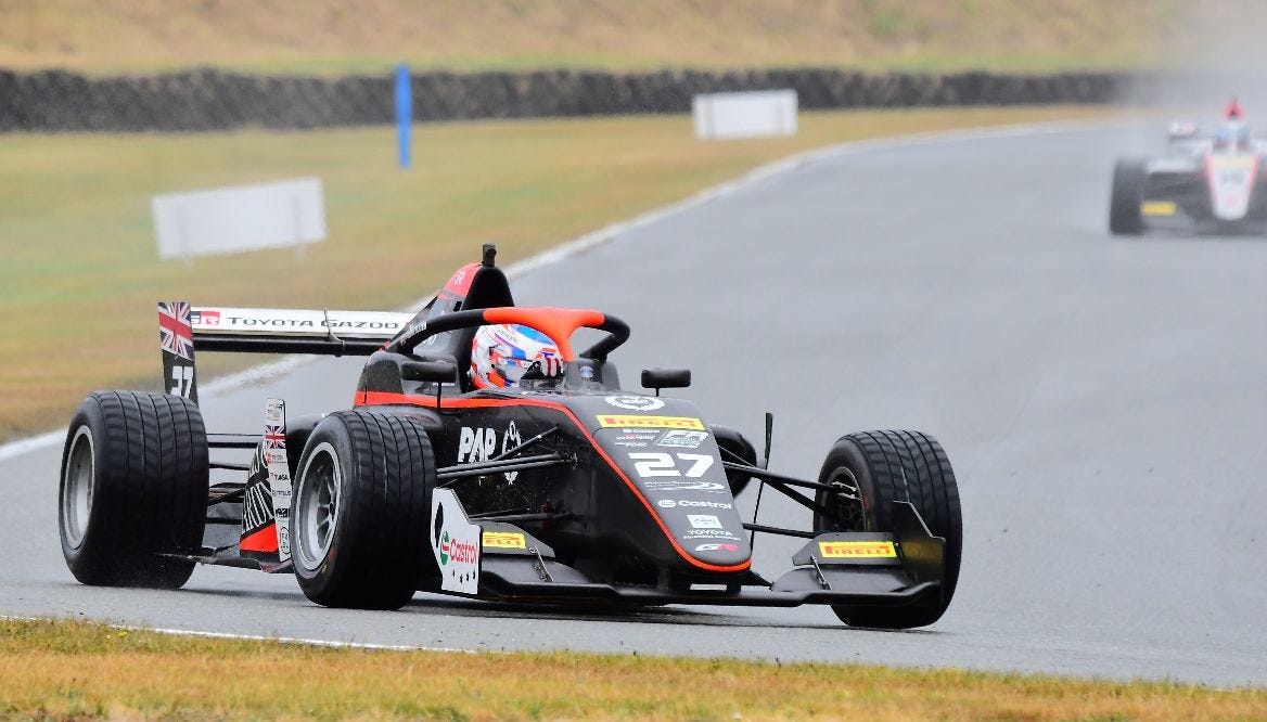 Wet weather throws up curveball for international drivers at Teretonga