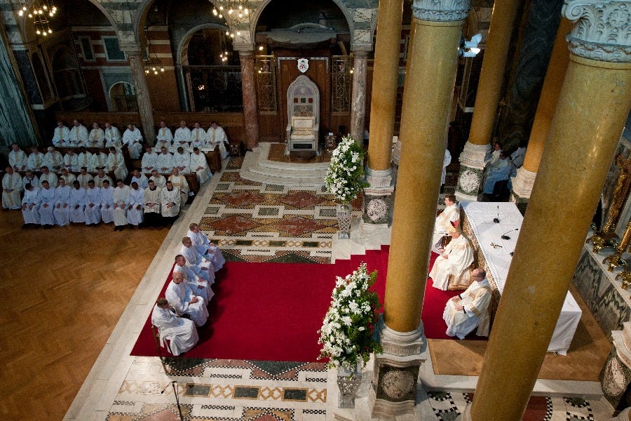 Anglican clergy still crossing Tiber after big conversion waves