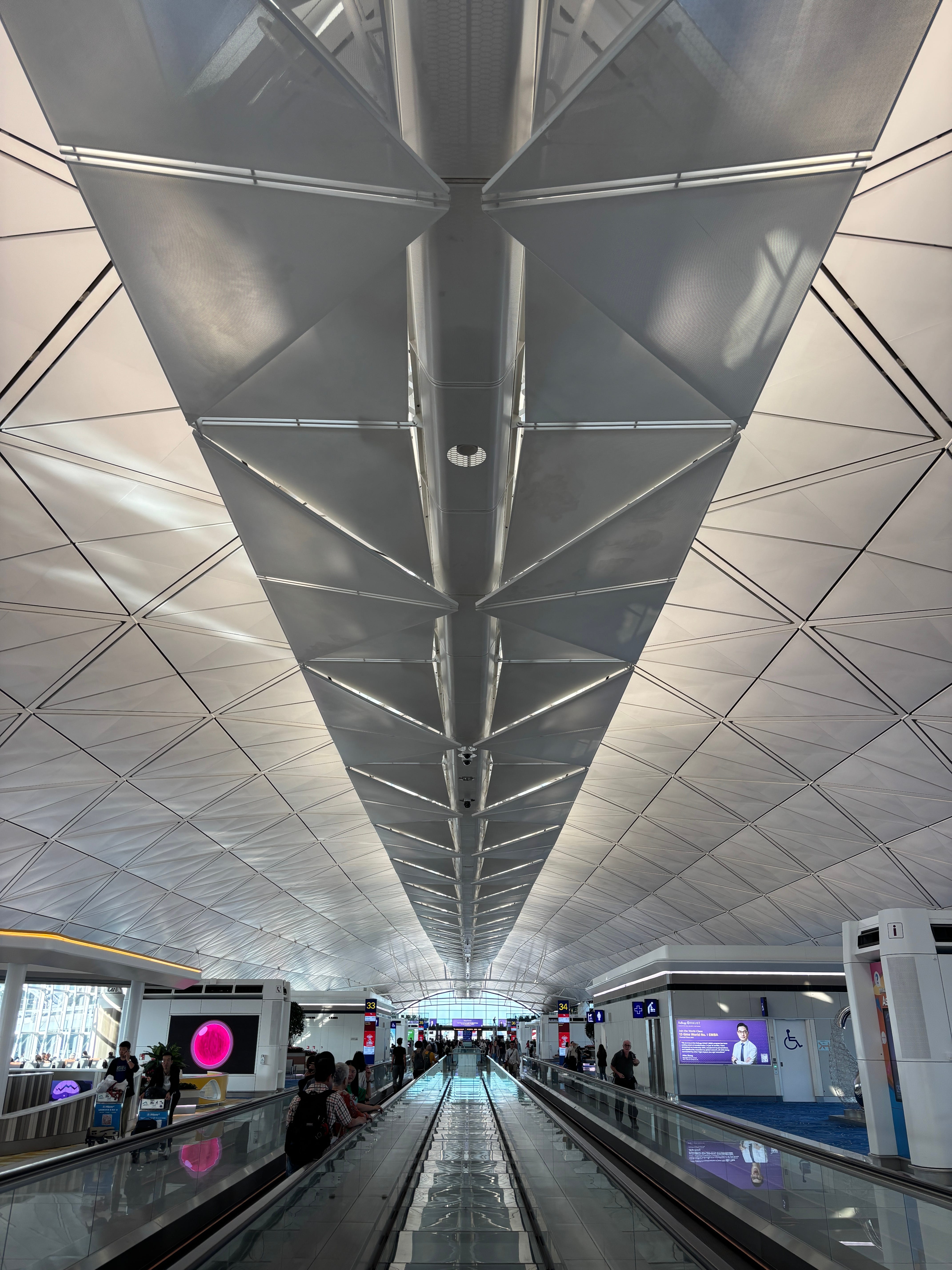 Norman Foster at HKG - by Edward Russell