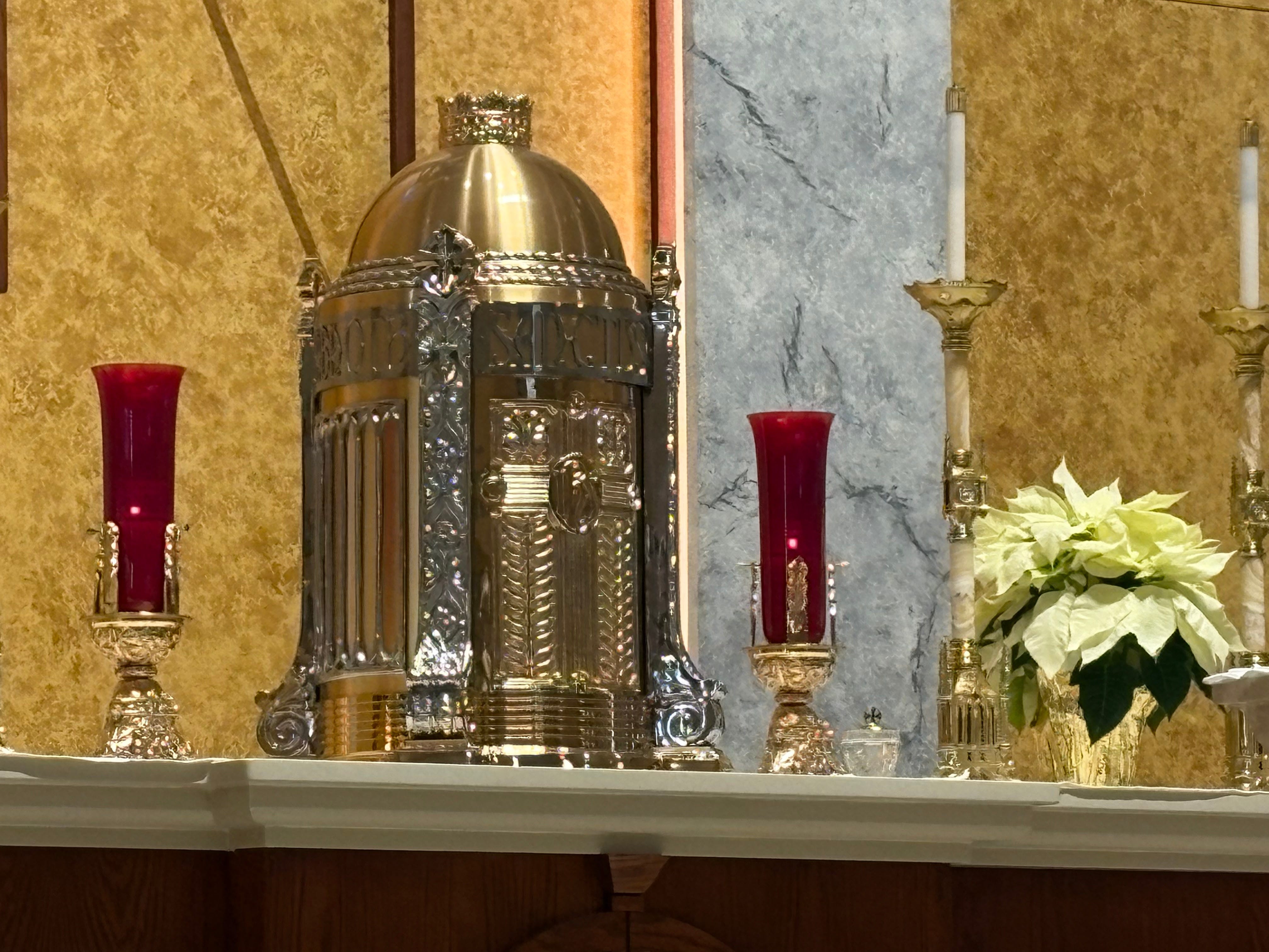 Praying by Candlelight: Light, Stillness and Sacred Tradition