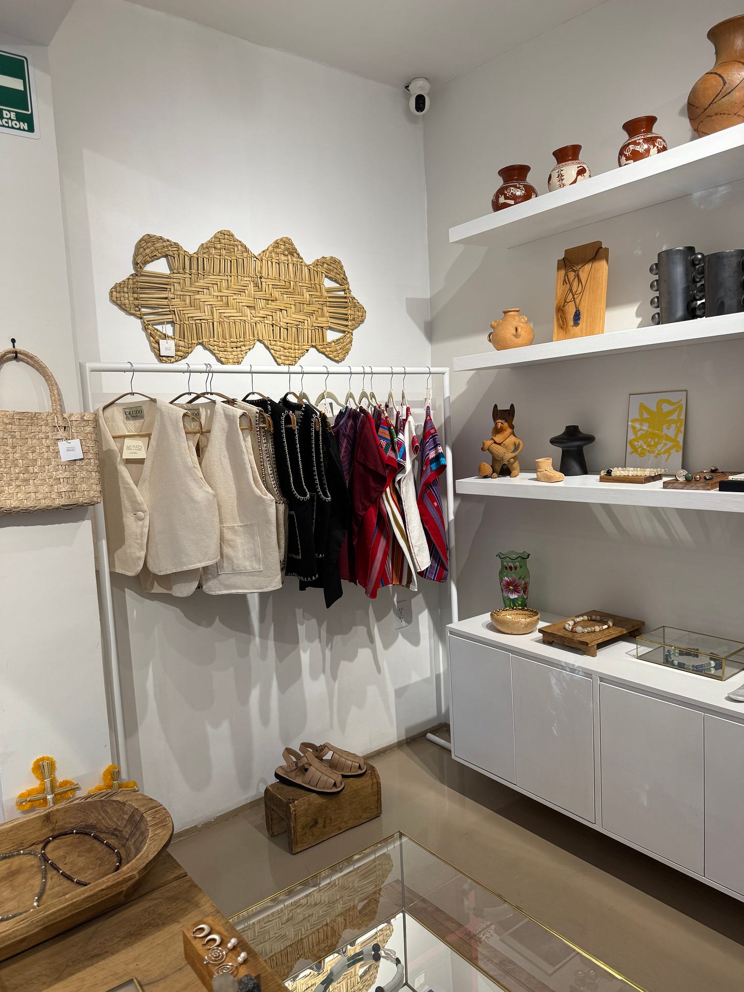 Mexico City Guide - by Mya Gelber - Primary School