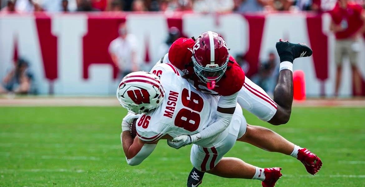Film room: Wisconsin Badgers offense has worst fears realized vs. Alabama