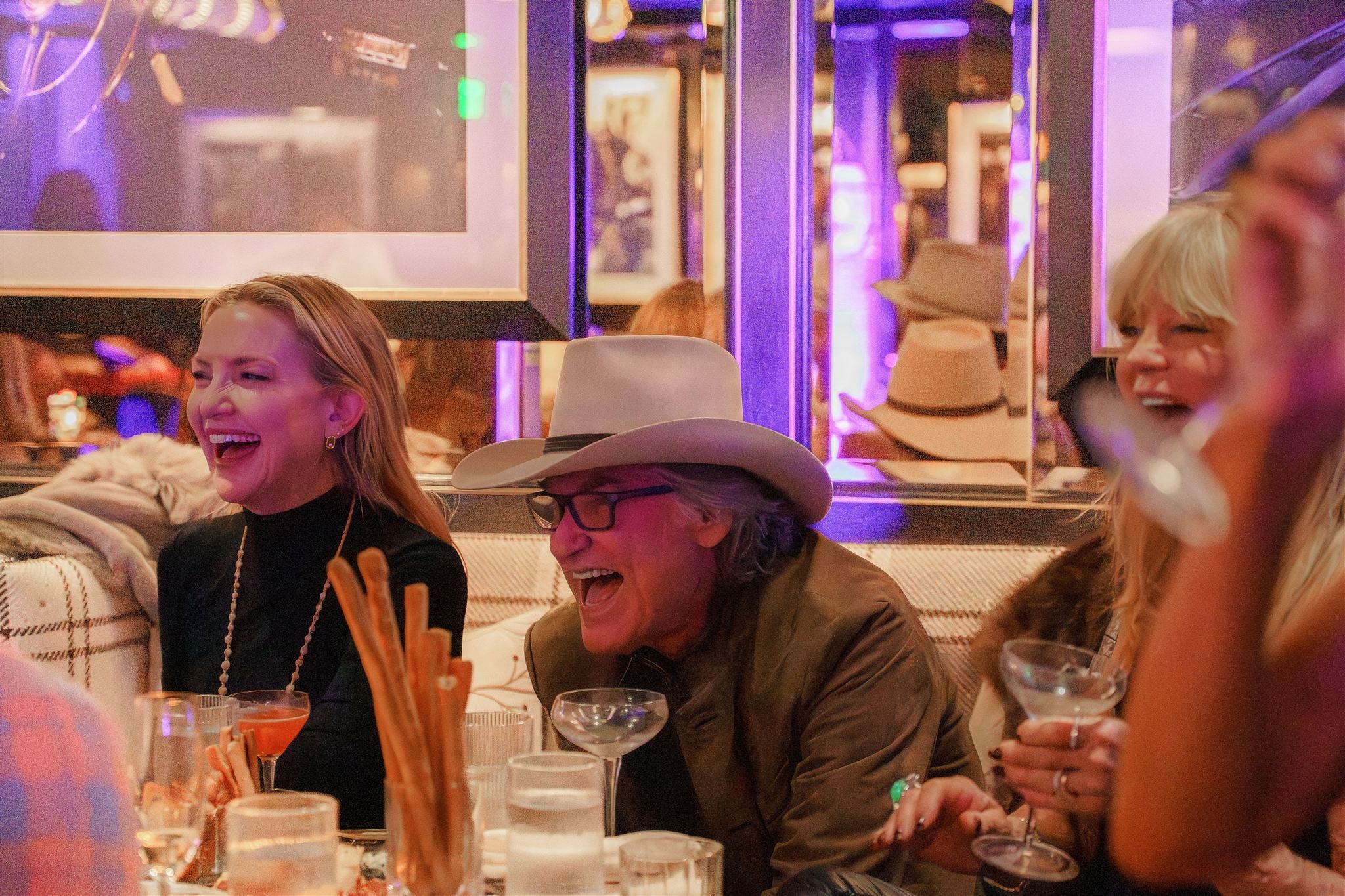 Kate Hudson's Aspen Homecoming Draws Goldie Hawn, Kurt Russell, Rachel ...