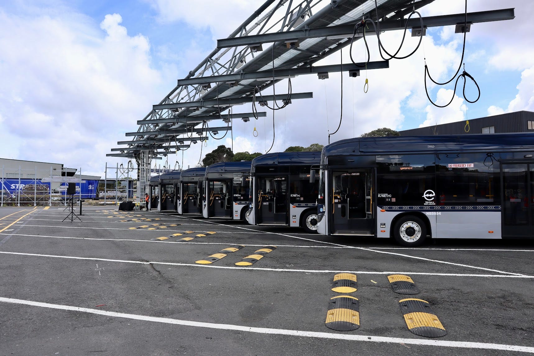 GALLERY: Kinetic launches New Zealand’s first overhead gantry charging ...