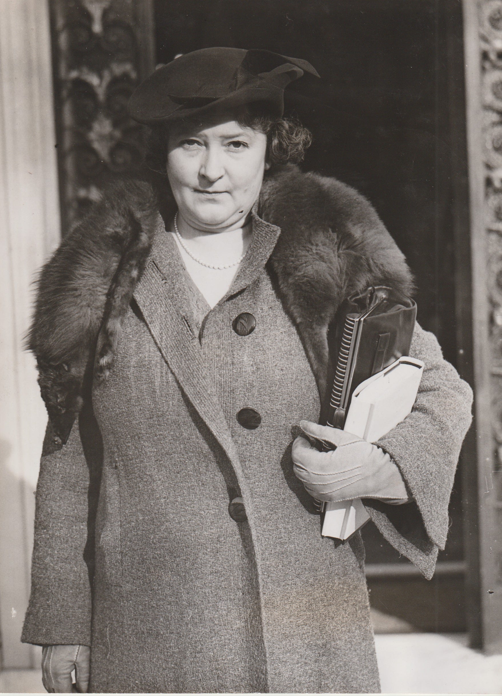 Who was Alice Head? - by Lizzie Broadbent