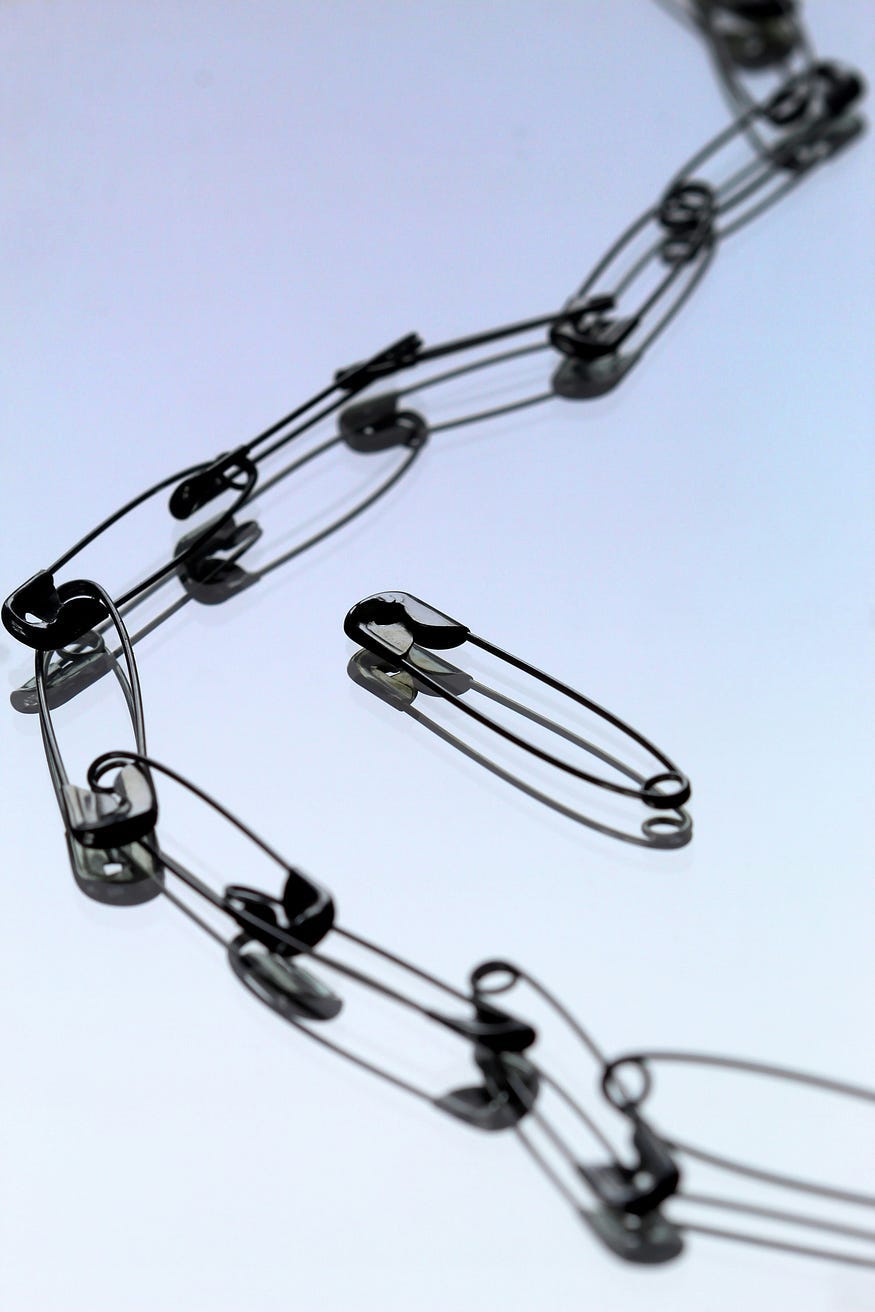9 Steps to Detach from People and Situations