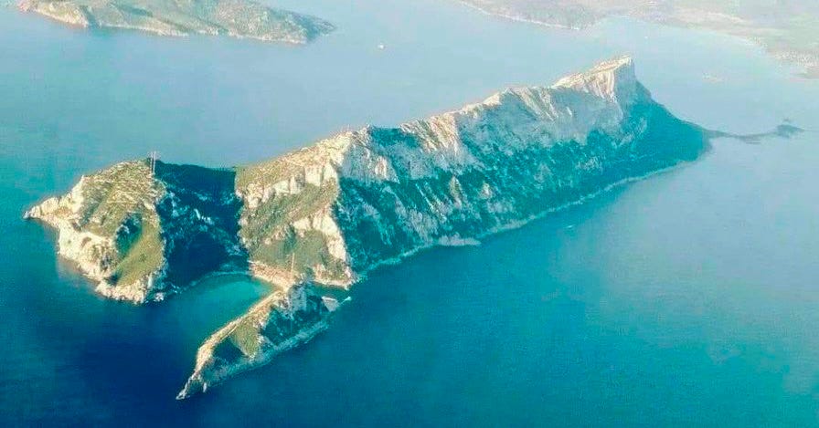 Pareidolia: Seeing Patterns in Randomness - by James Lucas