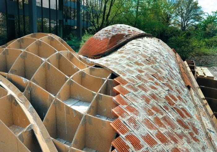 Antoni Gaudí – The ceilings and pillars of La Sagrada Familia