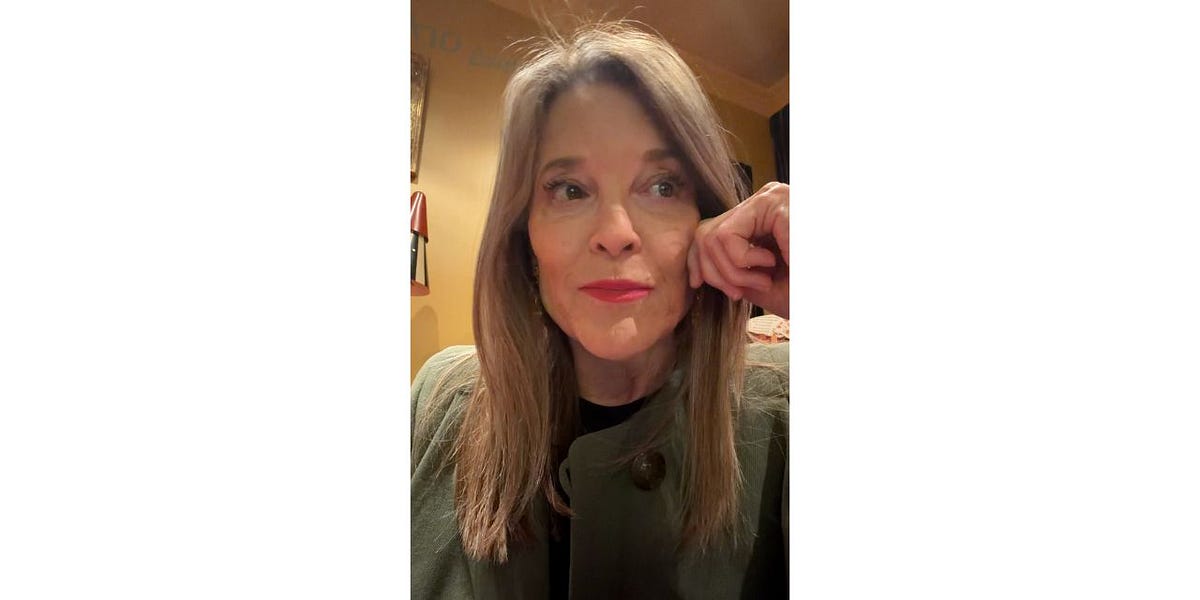 (Video) THE JUXTAPOSITION OF CECOT AND THE STAR OF BETHLEHEM