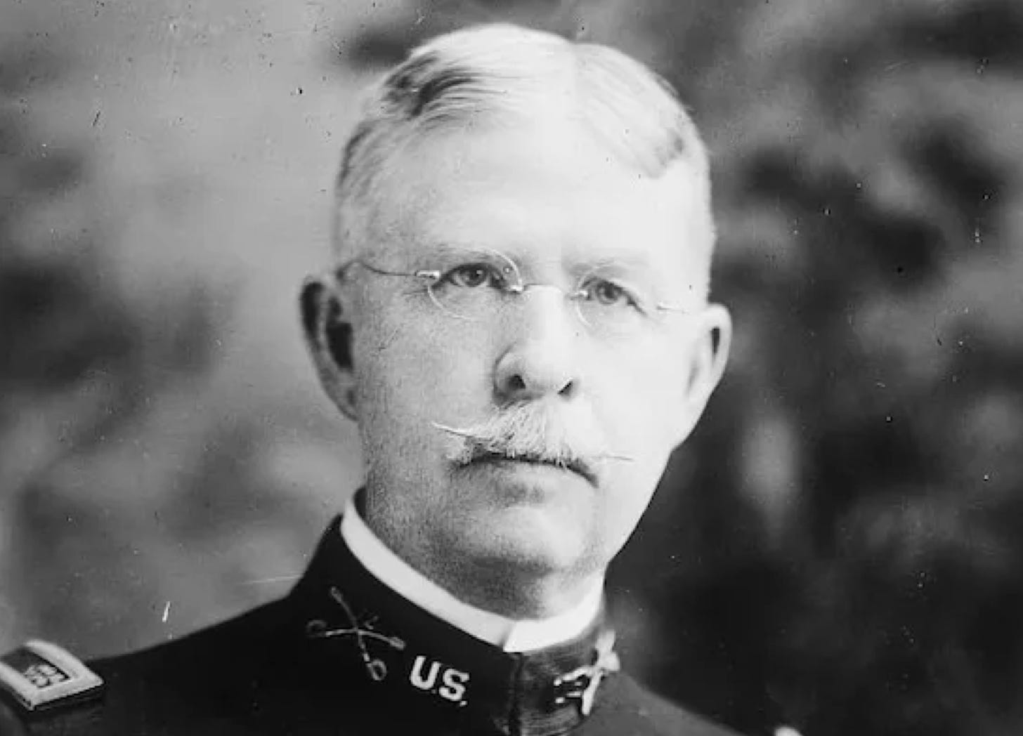 The Paradox of the Five Paragraph Order