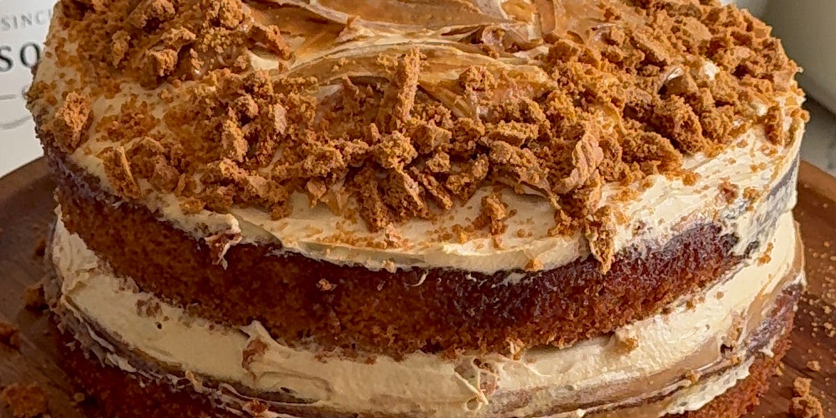 Biscoff Layer Cake 🍰🍂 - Cristy Sharp