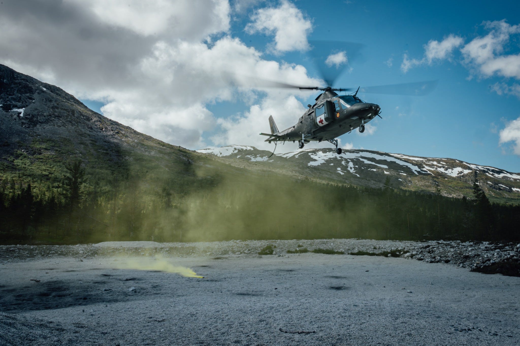 Exercício de evacuação médica de "Para-Comandos" Belgas na Noruega