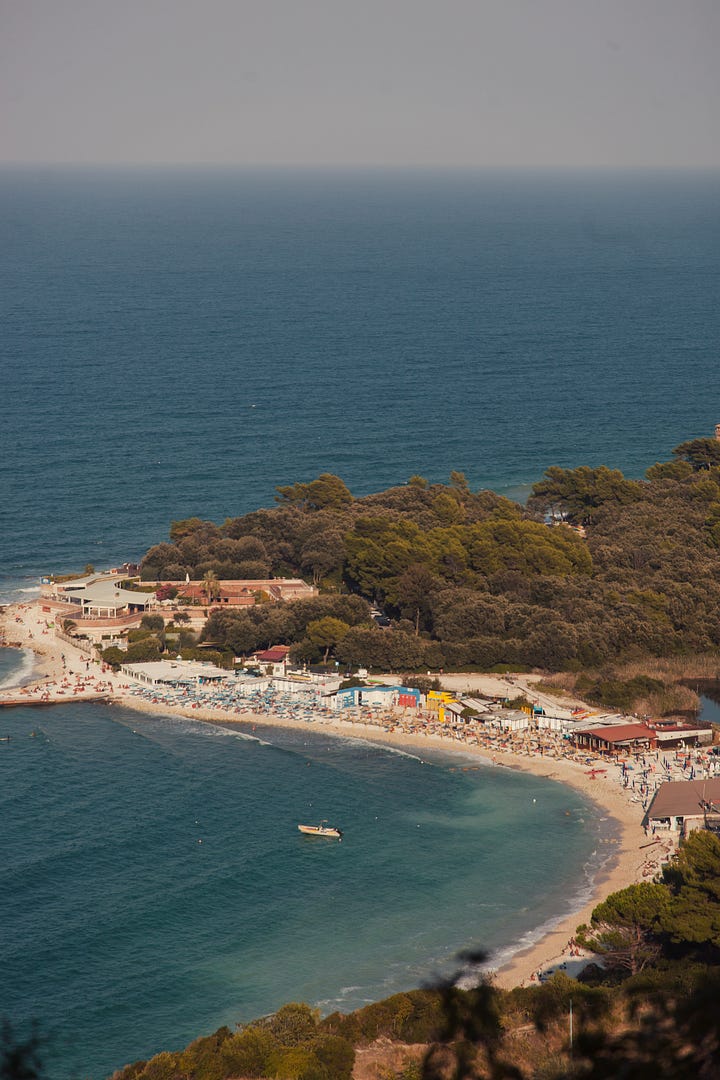 le marche beaches
