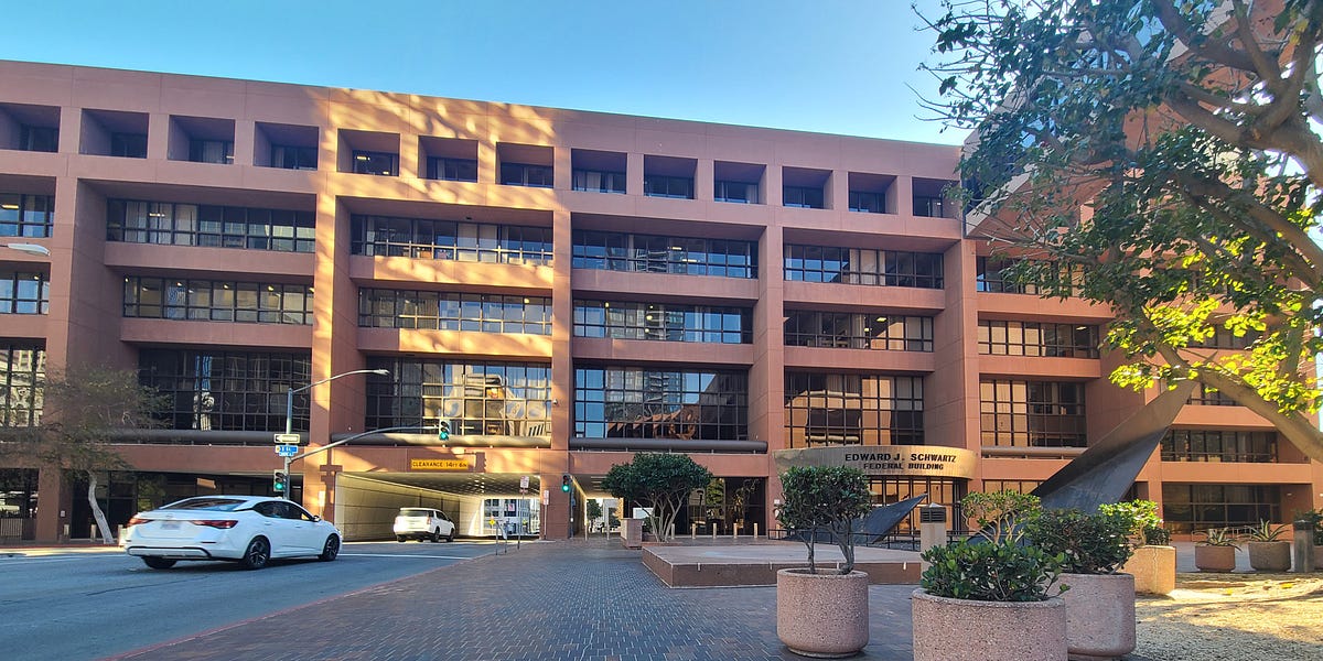 ICE in San Diego is arresting everyone who shows up for contractor ...