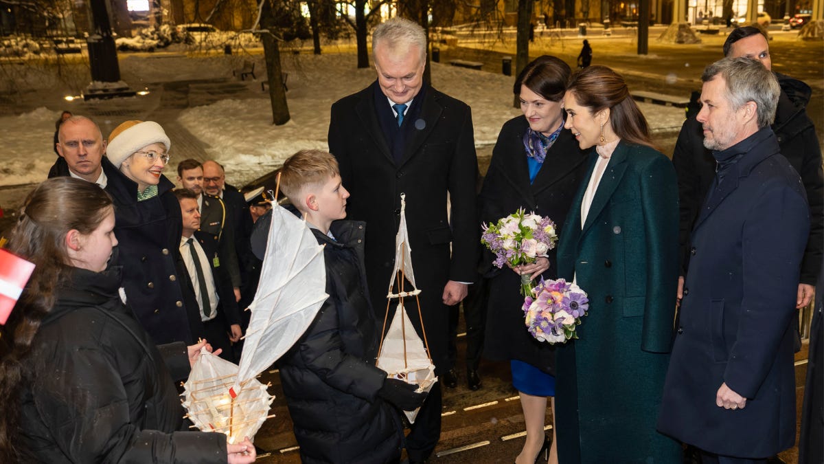 King Frederik, Queen Mary, Queen Camilla, Queen Máxima & More Lead a ...