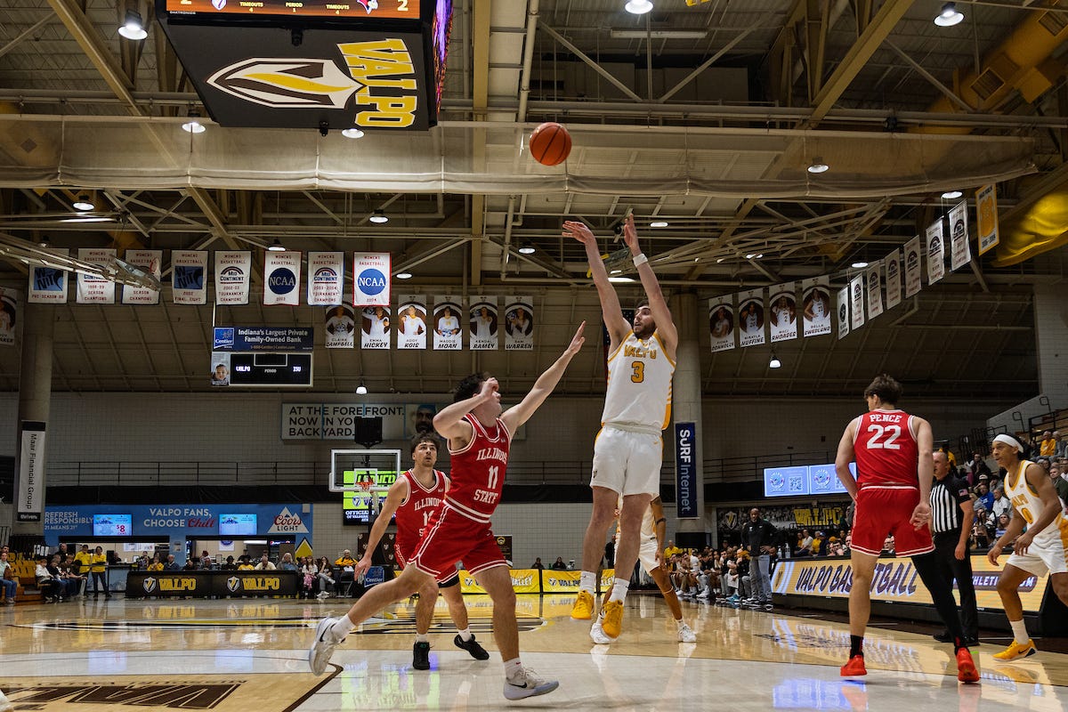 Valpo Pulls Off Upset, Knocks Off Illinois State 77–71