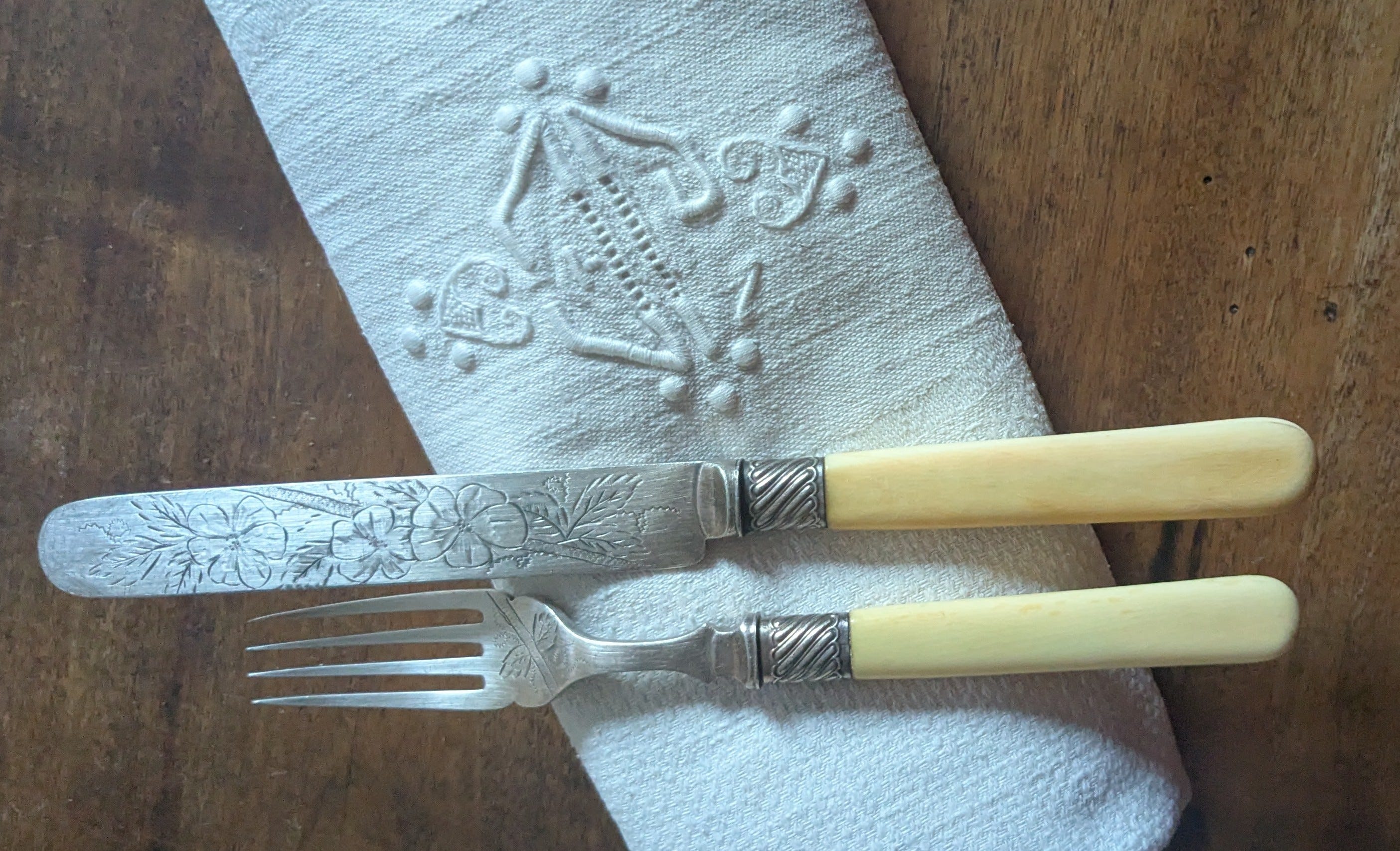 Before the fork, finger food - by Julia Watson - Tabled