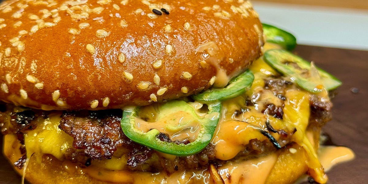 Oklahoma Style Burger with Pickled Jalapeños and Cheddar: Full Recipe!
