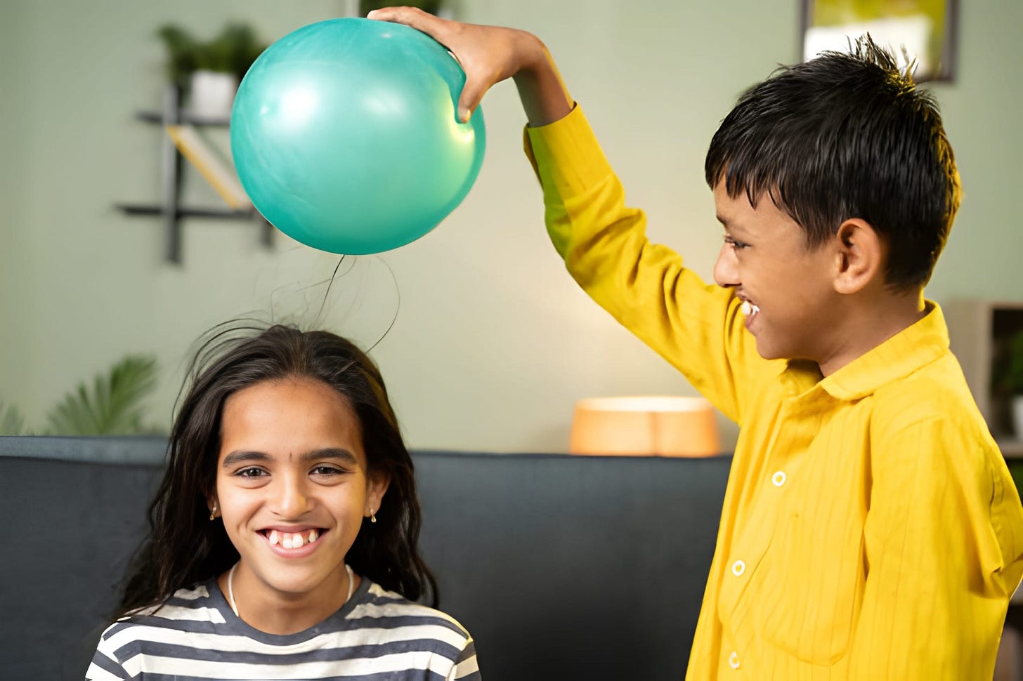 Static Electricity in Everyday Life - Just Learning