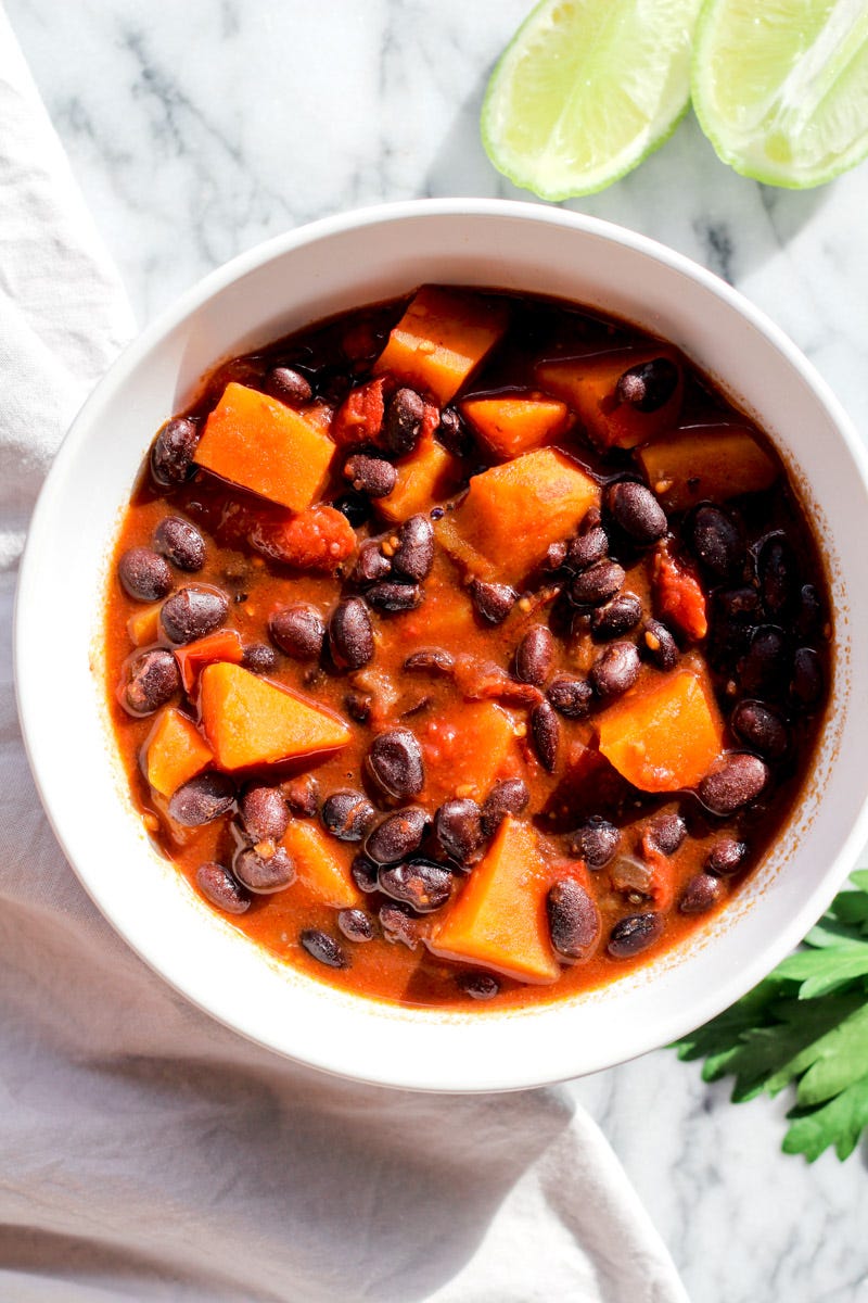Sweet Potato Black Bean Chili (Vegan + Slow Cooker)