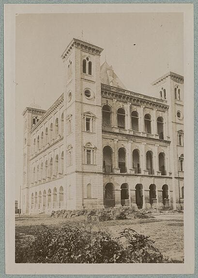 A complete history of Madagascar and the island kingdom of Merina.