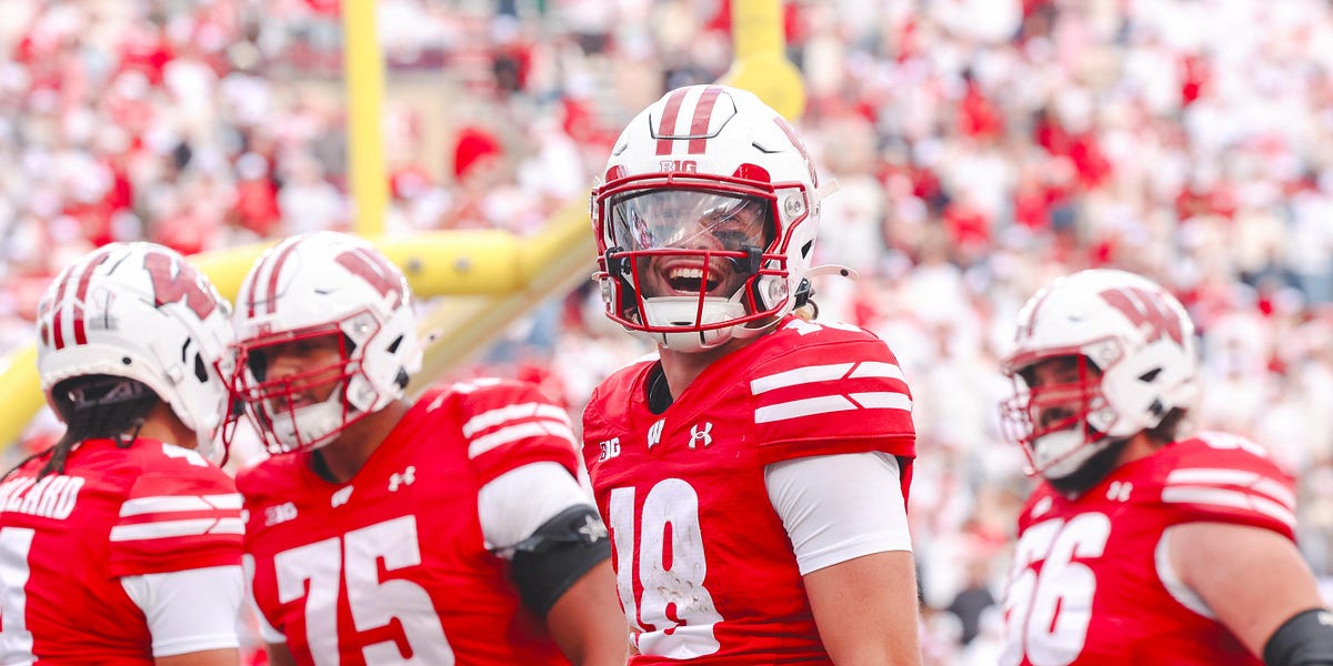 Saddled with patchwork O-line, Wisconsin football offense still looks ...