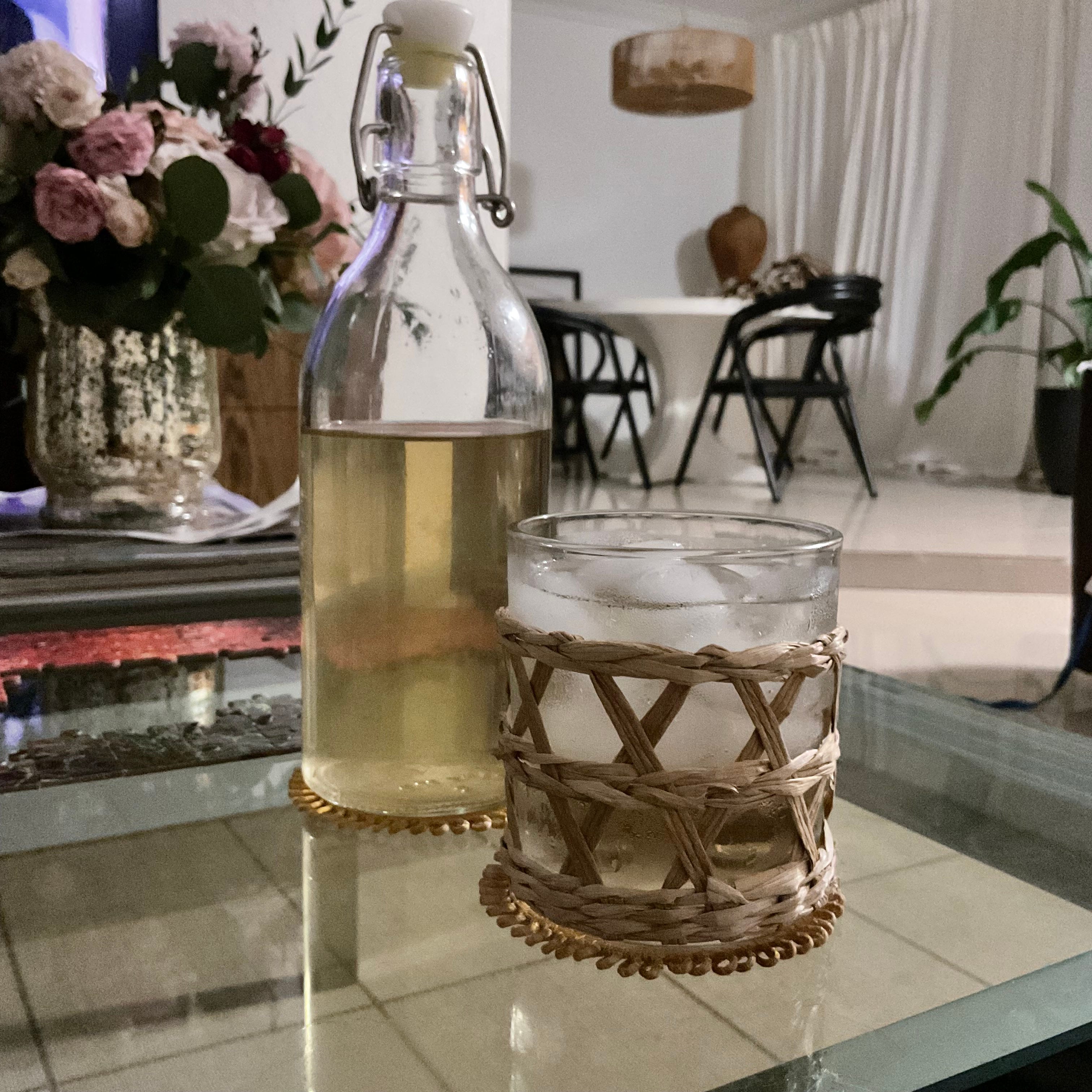 Sip & Glow: Weekly Beauty Rituals - by Barbara Jacques
