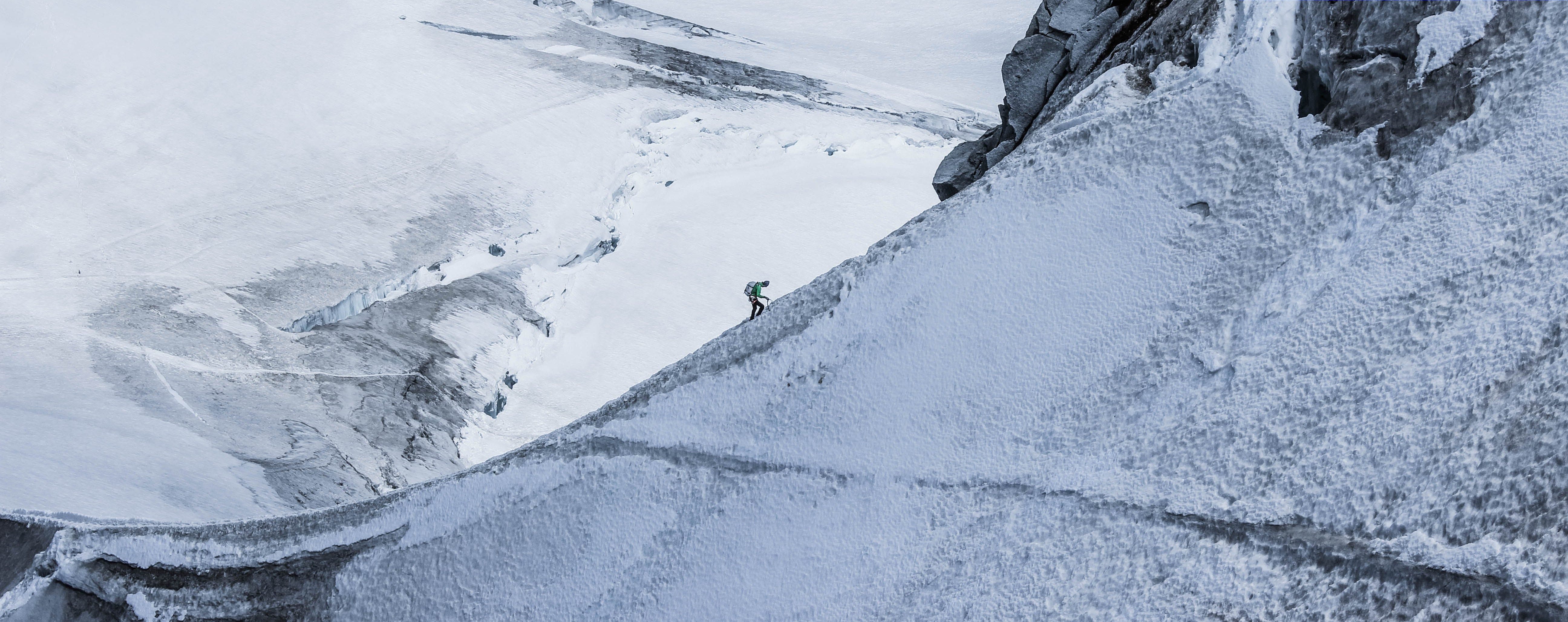 What physiological changes does high altitude cause in humans?