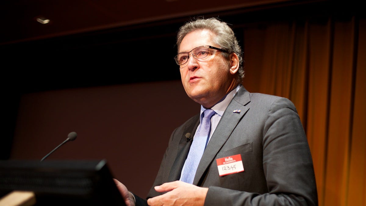 Macht, Demmink en de schaduw van Epstein: gaat Henk Krol het deksel van ...