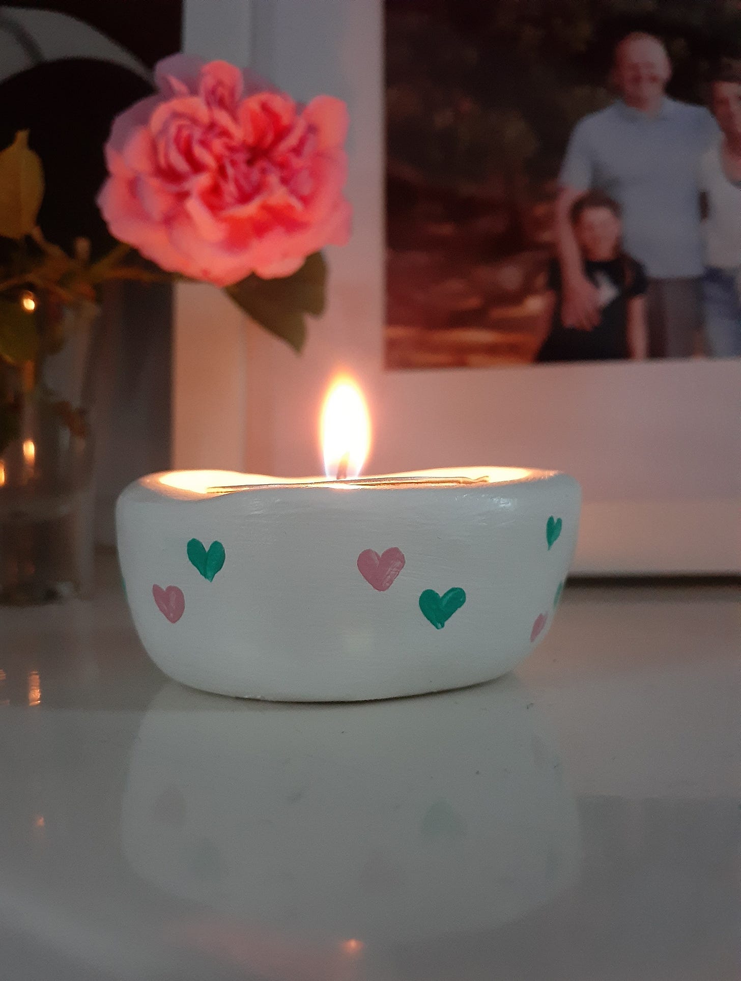 DIY air-dry clay tealight holder with cute little hearts for Valentine ...
