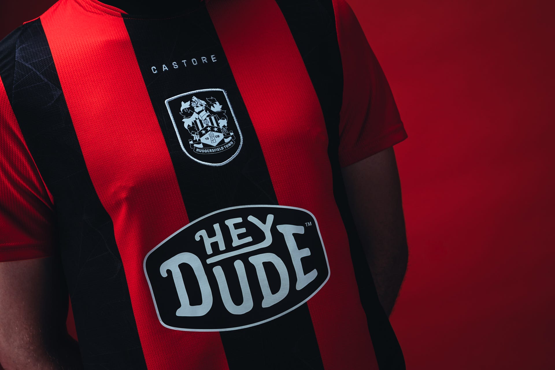 Huddersfield Town unveil 2026/27 away kit