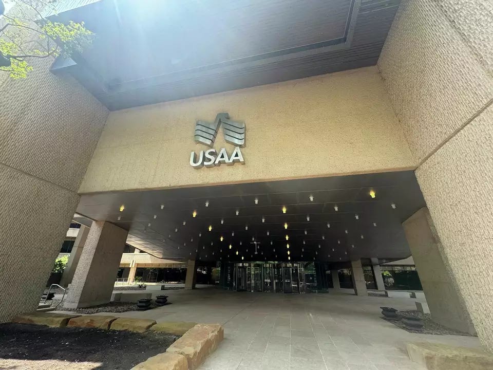 Banking Sumo Wrestling: USAA Patented Taking Pictures of Checks, Made ...