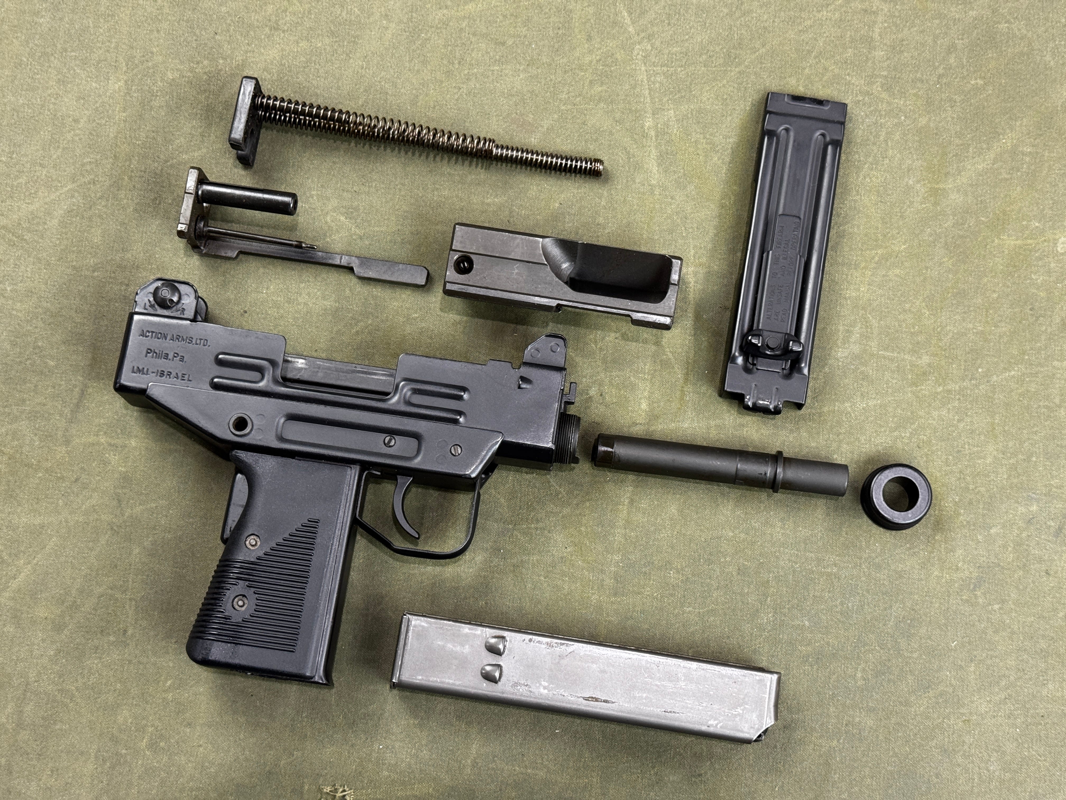 Classic - Uzi Pistol - by MAC - The Bangswitch
