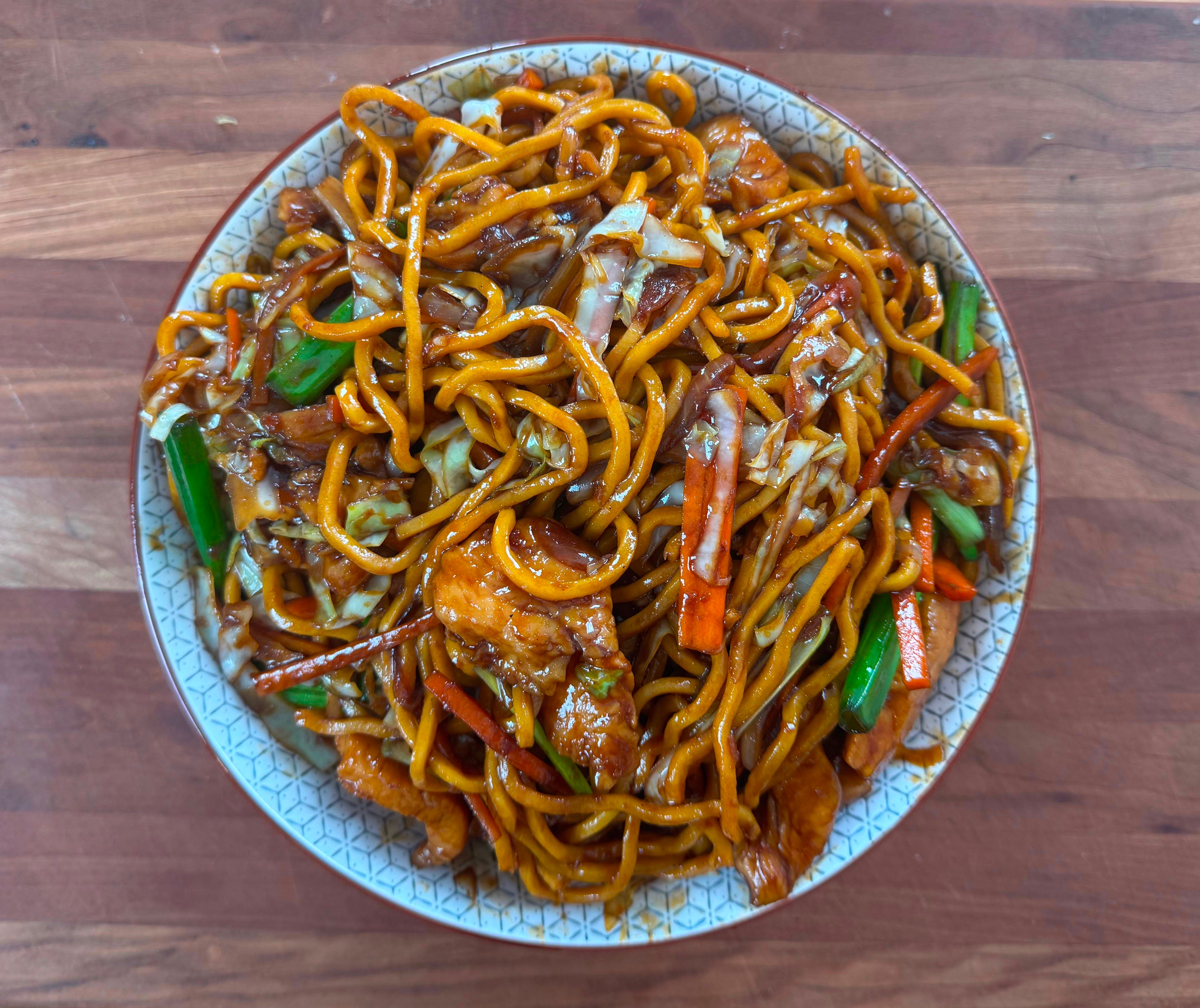 Chicken Lo Mein - by Ian Fujimoto - Not a Chef