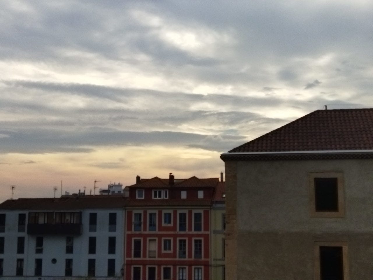 Teoría de Cimadevilla - by Víctor Guillot Monroy