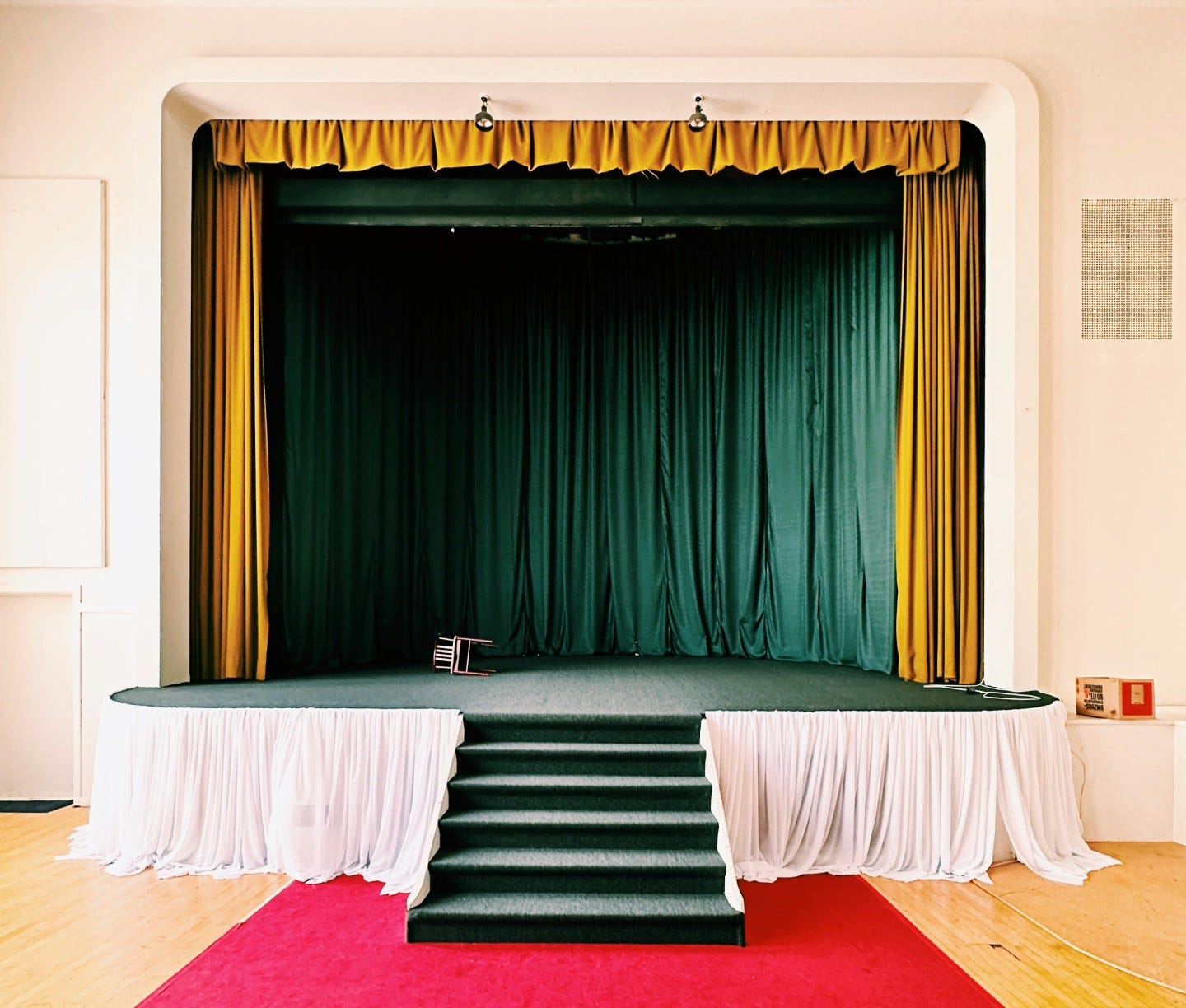 How Actors, a Train, a Not-Quite-Tame Fox, and an Abe Lincoln ...