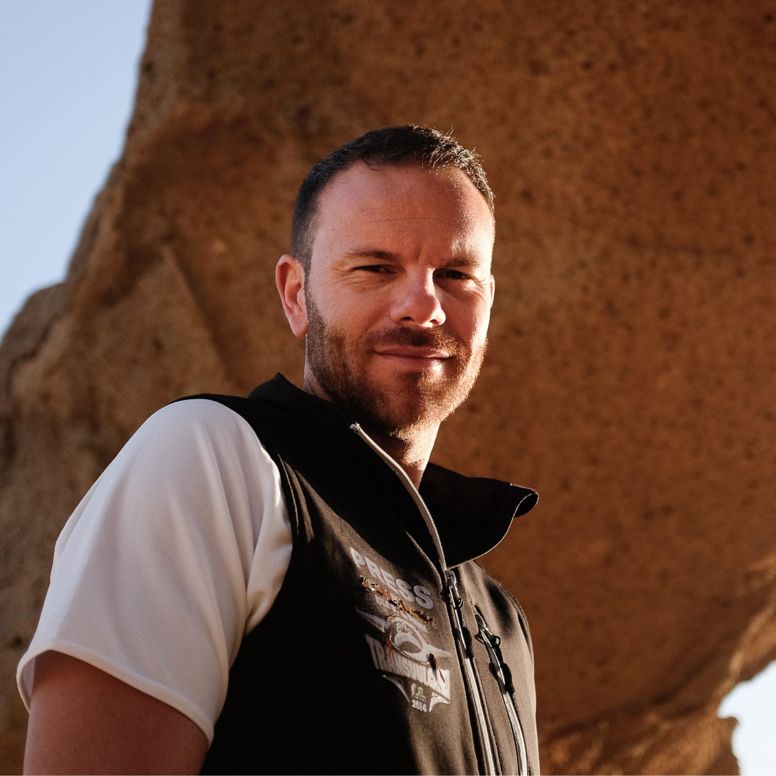 The shadows that have never gone away in the shots of photographer ...