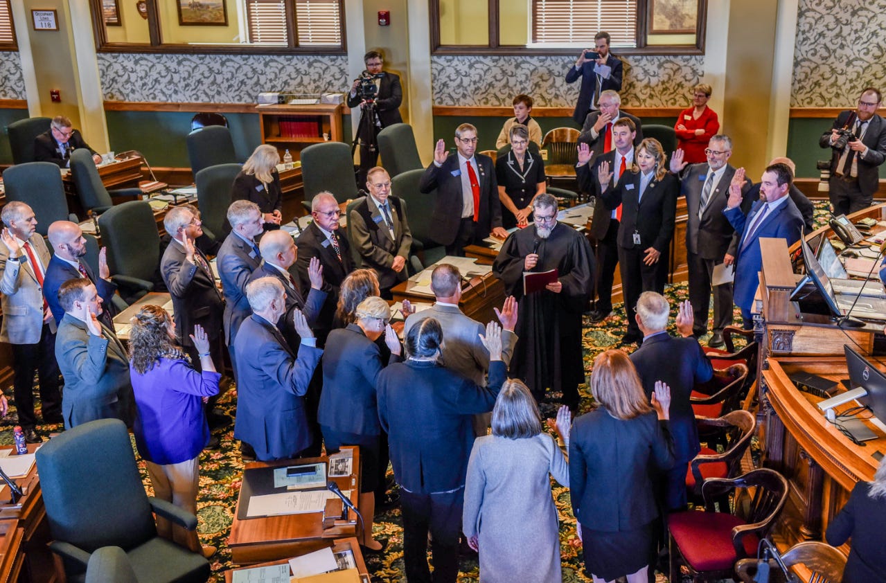 Republican-Majority Legislature Arrives in Helena, Gavels in New Session