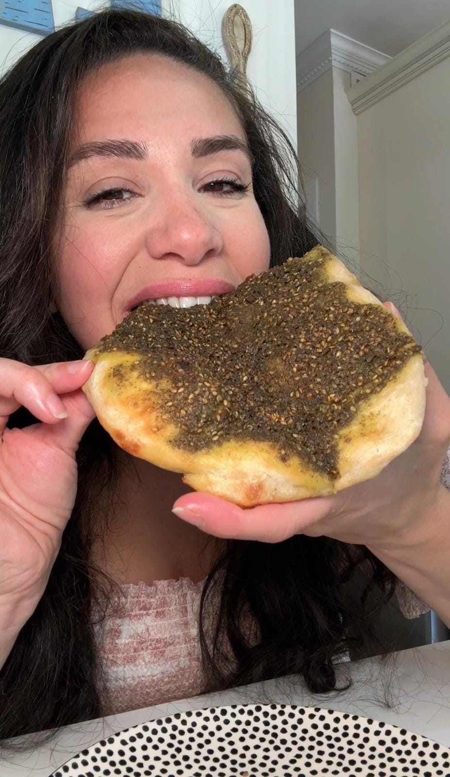 🥖🧆🌿 Zaatar Manakesh - bays bites and bits