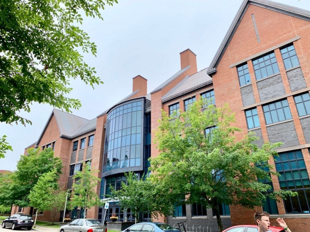 Xếp Hạng Ranking Phillips Exeter Academy - FindingSchool
