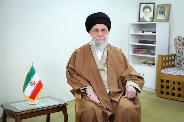 "De-Extinct" Dire Wolves, Nuclear Iran, and Ambassador Huckabee