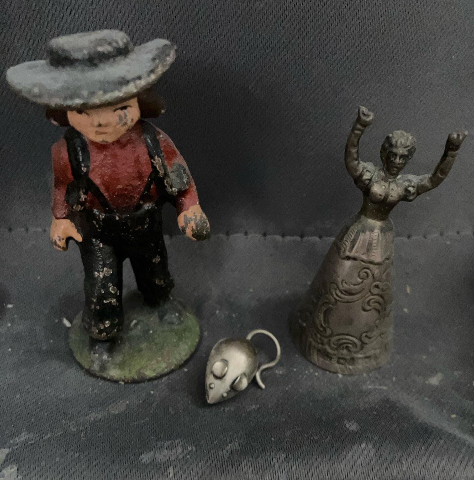 Ms. Mary Mack, Mack, Mack All Dressed in black, black, black