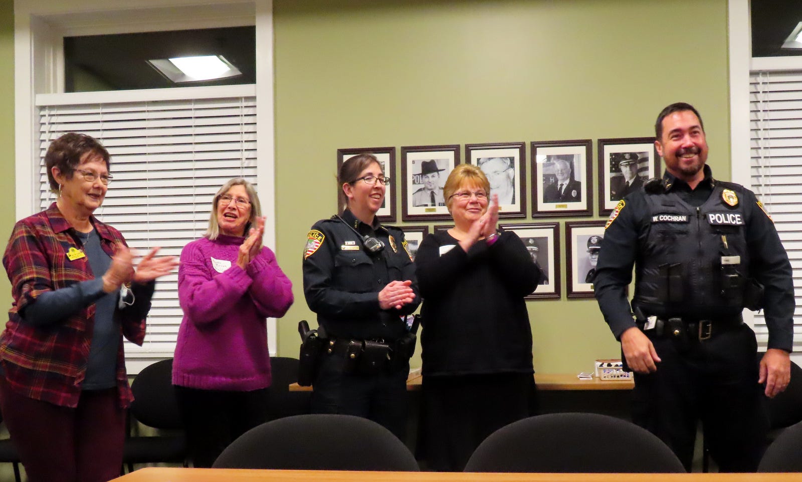 Norwich residents Meet and Greet the new Norwich Police Chief. (A photo ...
