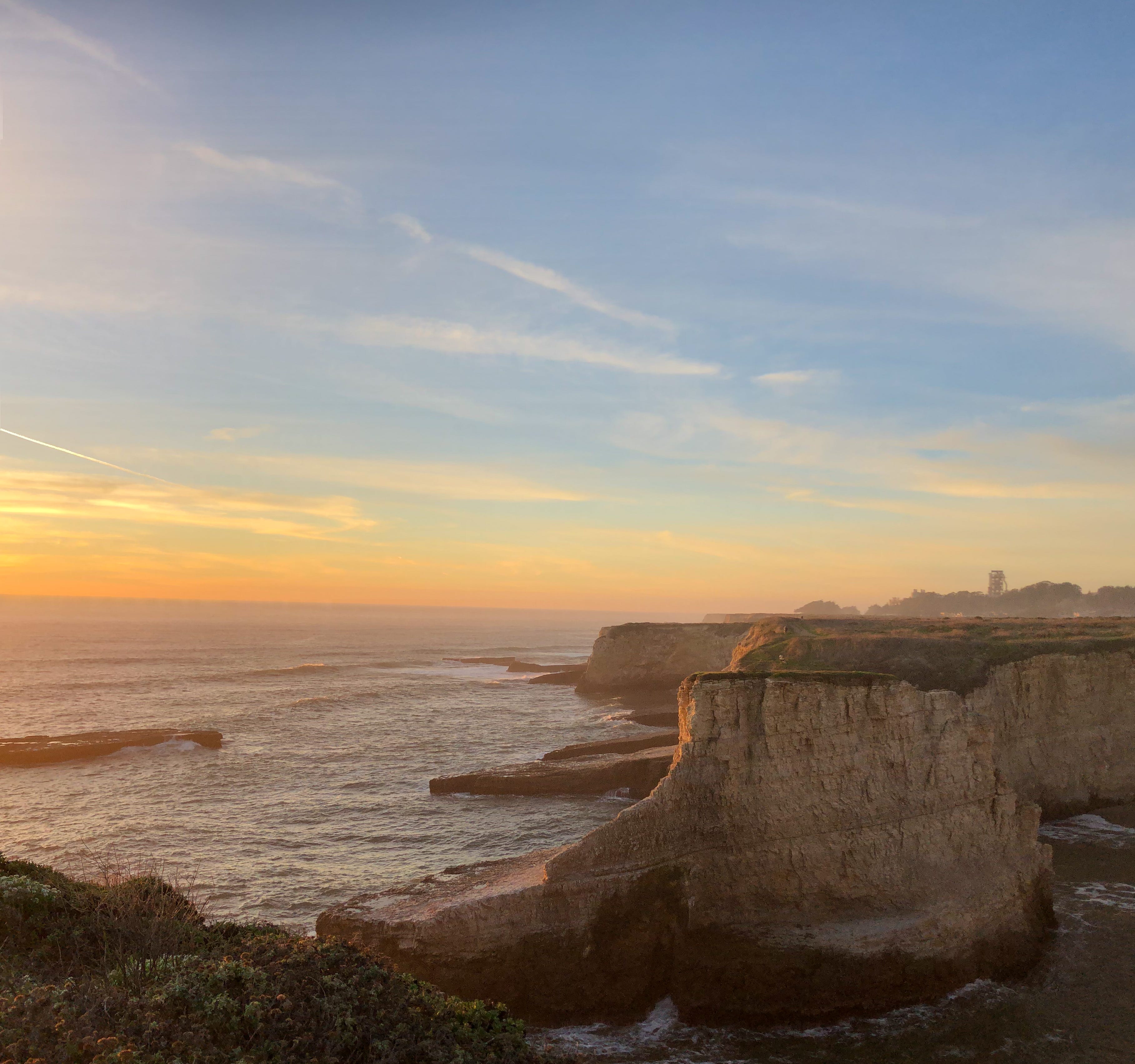 Lives - by Simone Vincenzi - Promontories