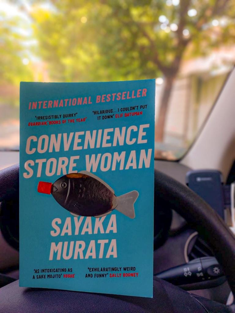 Book Review : Convenience Store Woman – Sayaka Murata