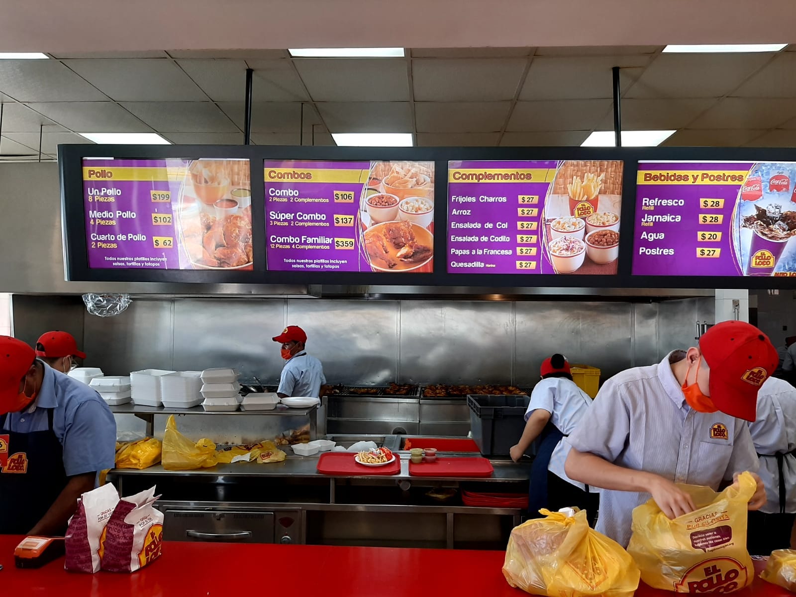 Detrás del inconfundible aroma de El Pollo Loco
